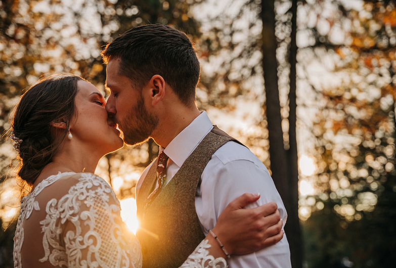 Home Wedding - Brides & Weddings Magazine