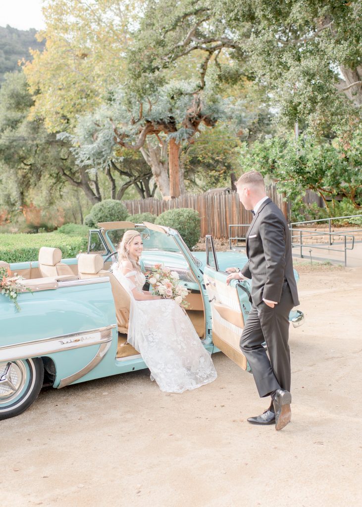 Light and Romantic Styled Wedding at Gardener Ranch - Brides & Weddings ...