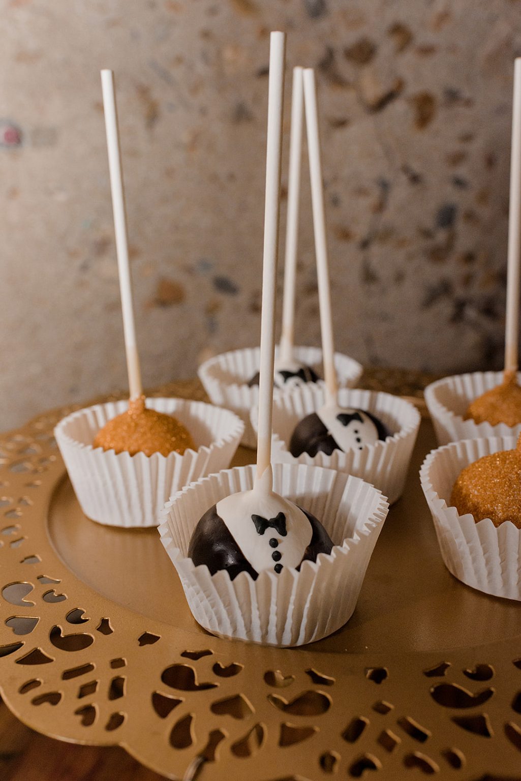 Roaring Good Time - Brides & Weddings Magazine