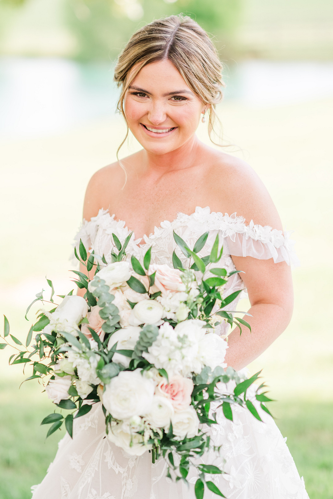 Summer Wedding in Middle Tennessee - Brides & Weddings Magazine