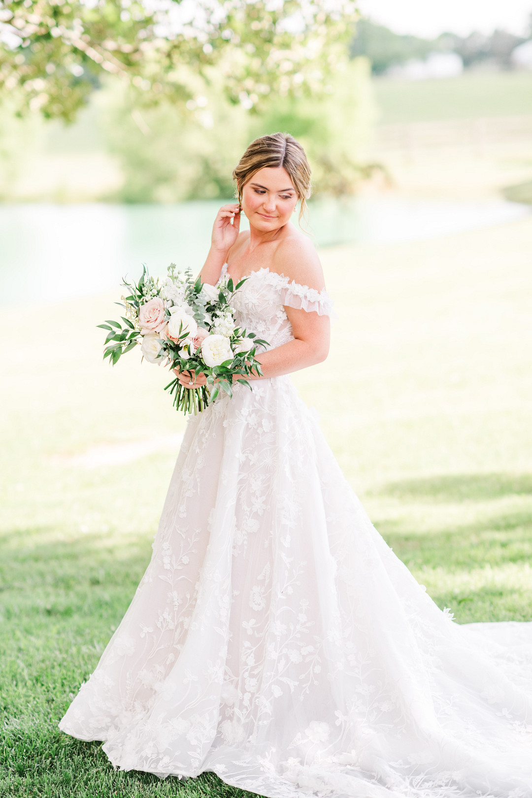 Summer Wedding in Middle Tennessee - Brides & Weddings Magazine