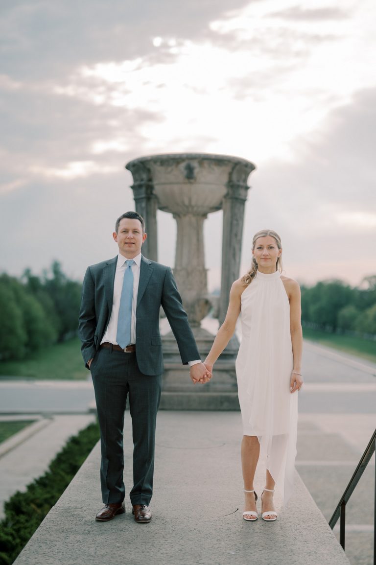 Eleanor and Olaf's Sunrise Lincoln Memorial Engagement - Brides ...
