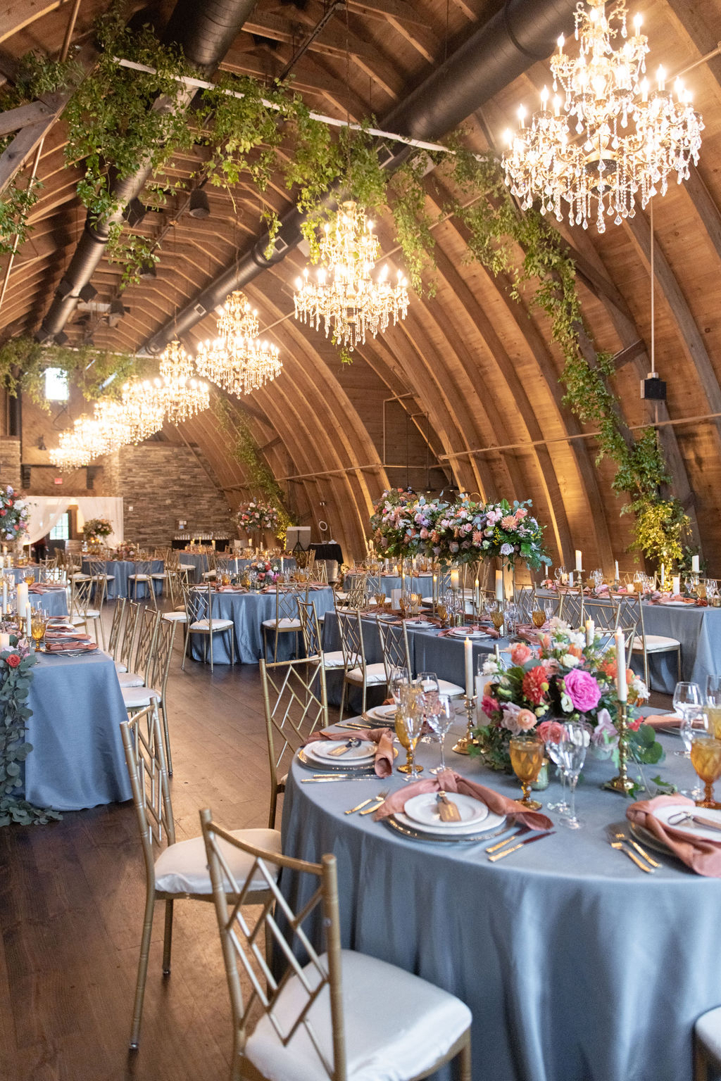 Sweeney Barn Offers Rustic Elegance - Brides & Weddings Magazine