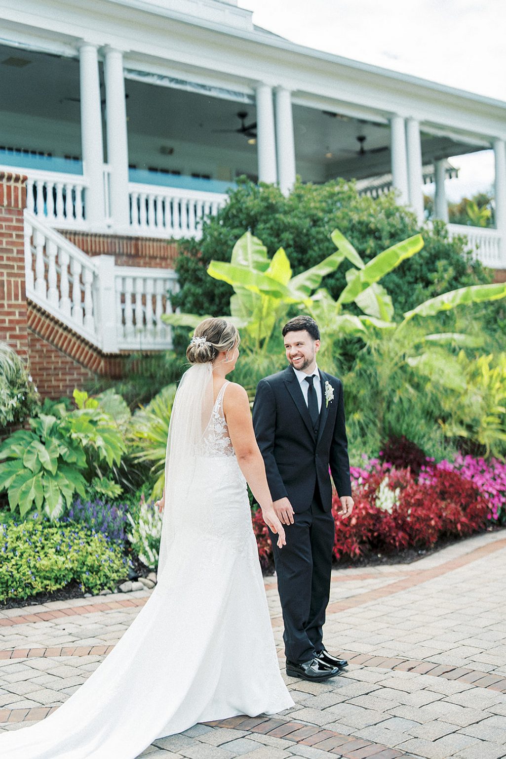 Jillian and Daniel's Eastern Shore Summer Wedding - Brides & Weddings ...