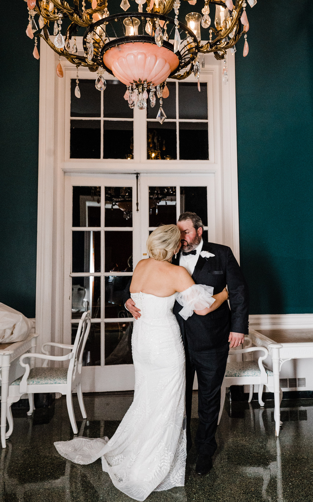 Lora and Ross's Beautiful Southern Wedding - Brides & Weddings Magazine