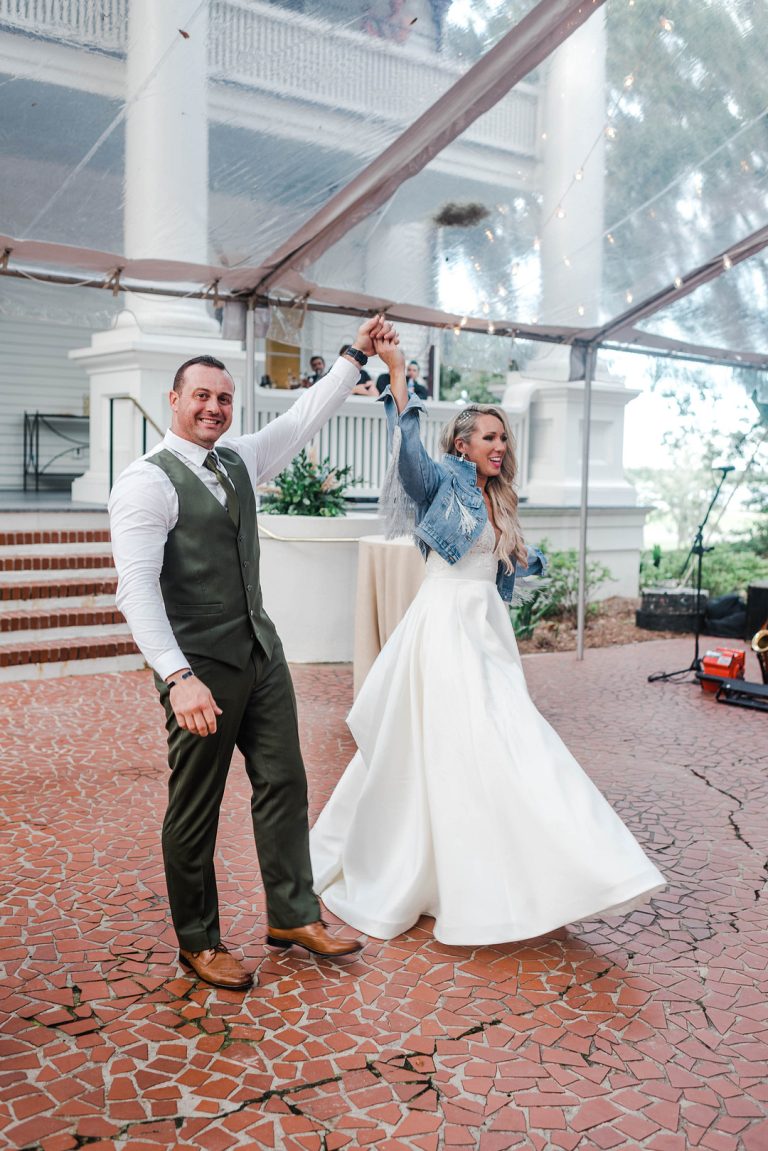 Maggie and Tyler's Wedding filled with Southern Romance under the ...