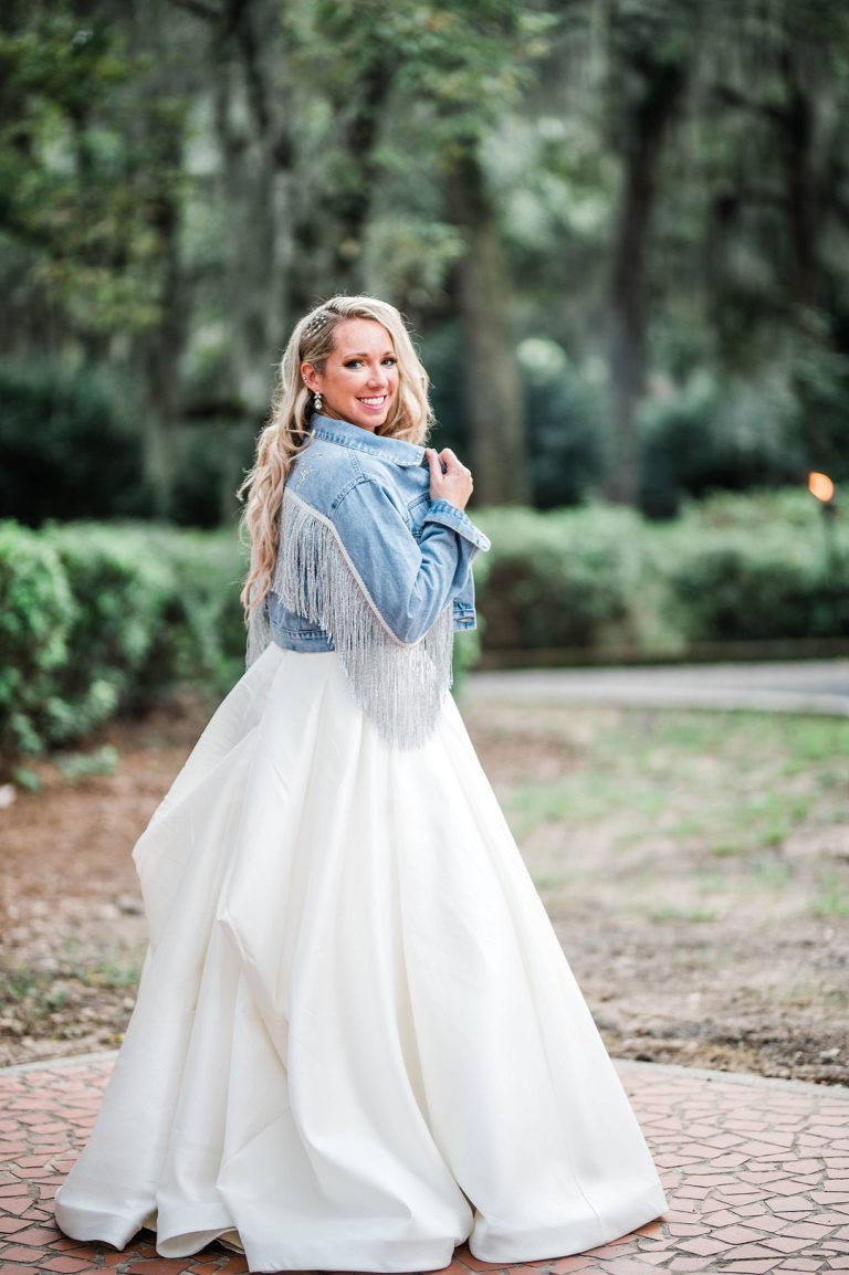 Maggie and Tyler's Wedding filled with Southern Romance under the ...