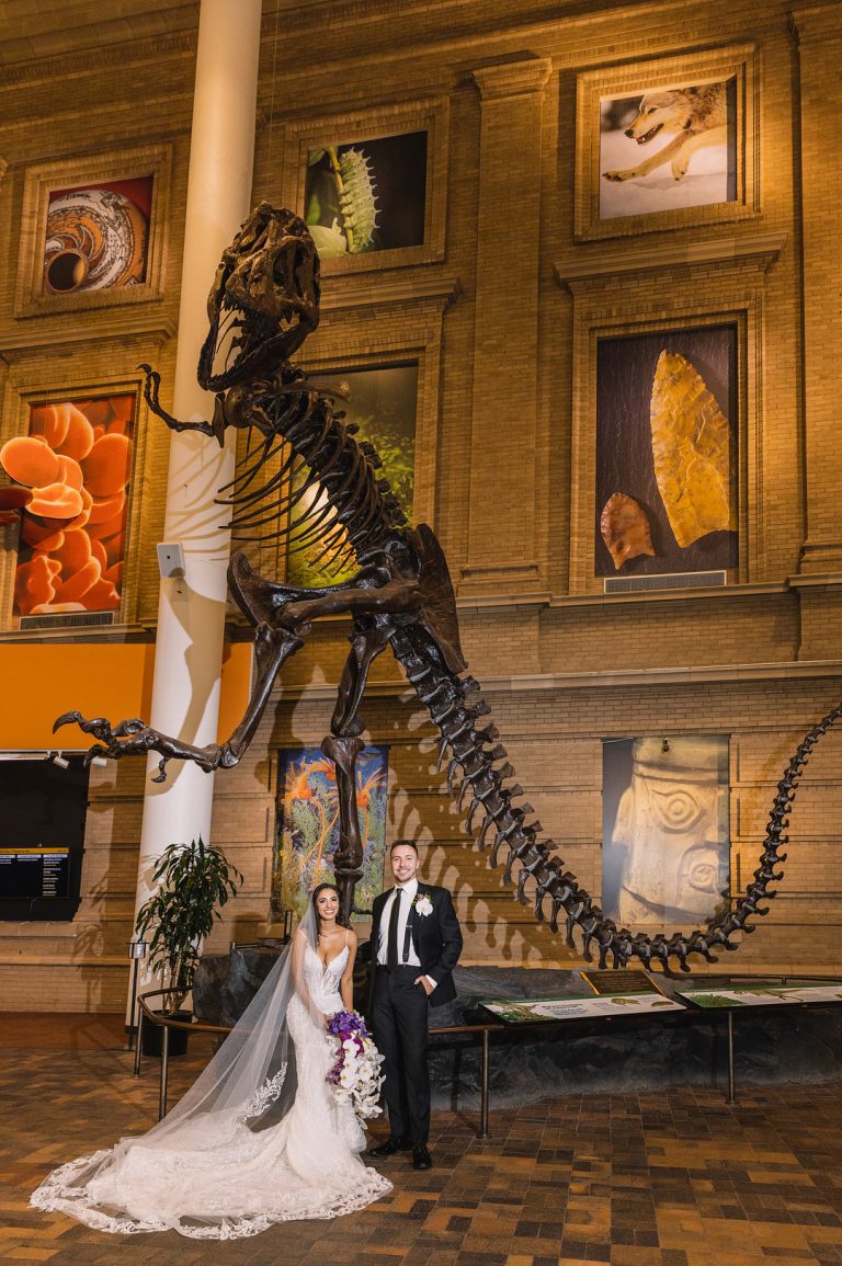Ashlee and Evyn's Modern Wedding in Museum of Nature and Science ...