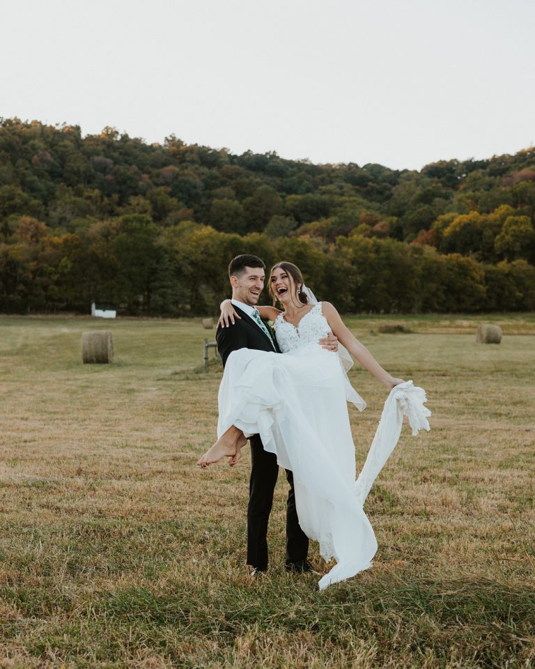 Molly and Jake's Intimate Outdoor Wedding in Nashville - Brides ...