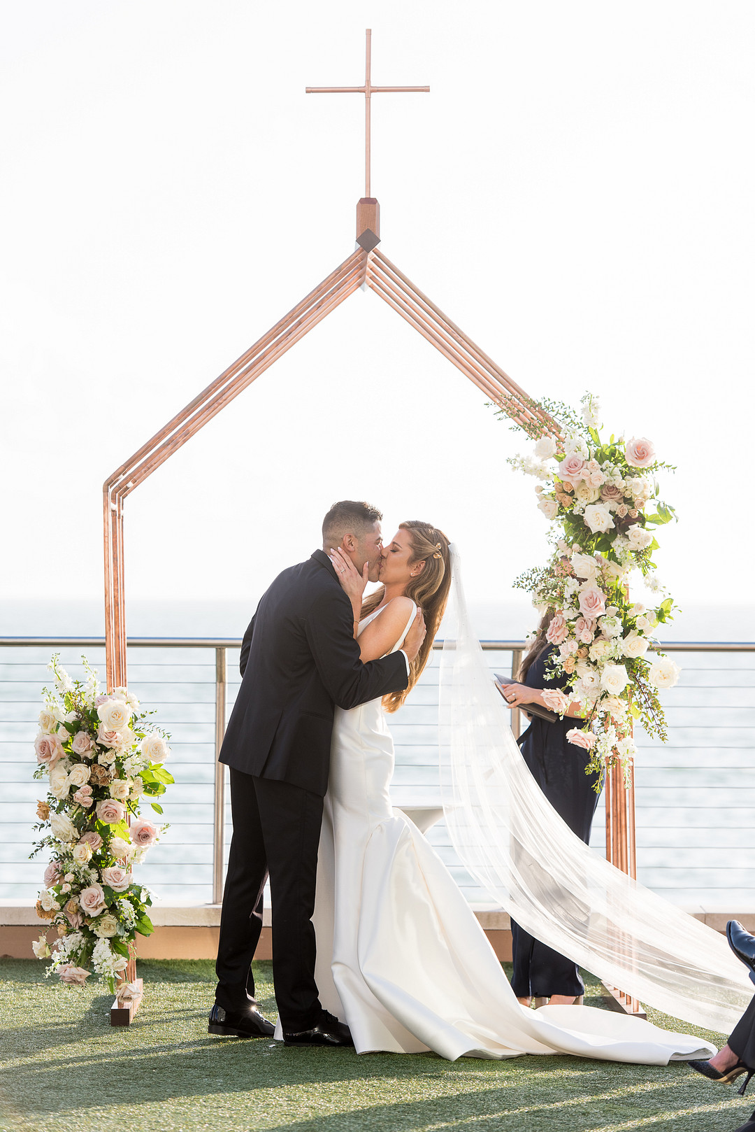 Taylor and Nolan's Romantic Wedding along the Gulf of Mexico - Brides ...