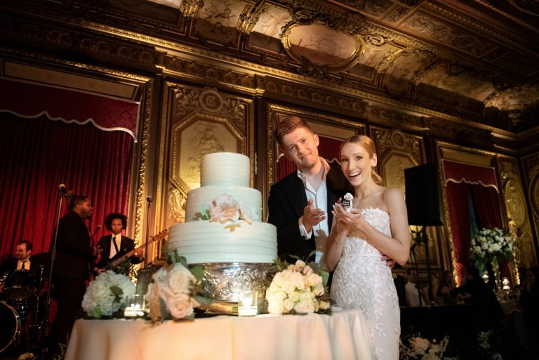 Michelle and Sam's Glam Jewish Wedding at Metropolitan New York Club ...