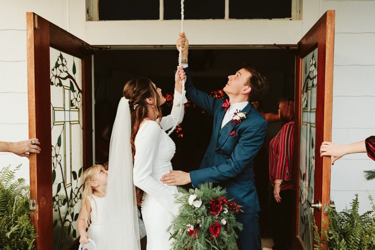 Amanda and Luc's Winter Wedding at Bogue Chitto State Park - Brides ...