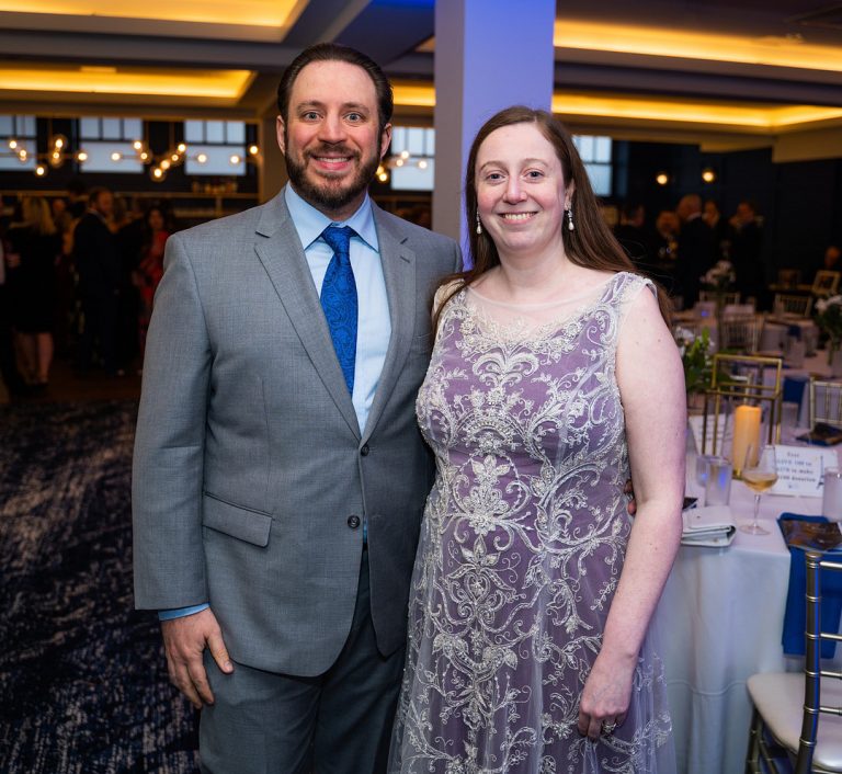 Shannon and David's Aquatic Wedding at Newport Aquarium - Brides ...