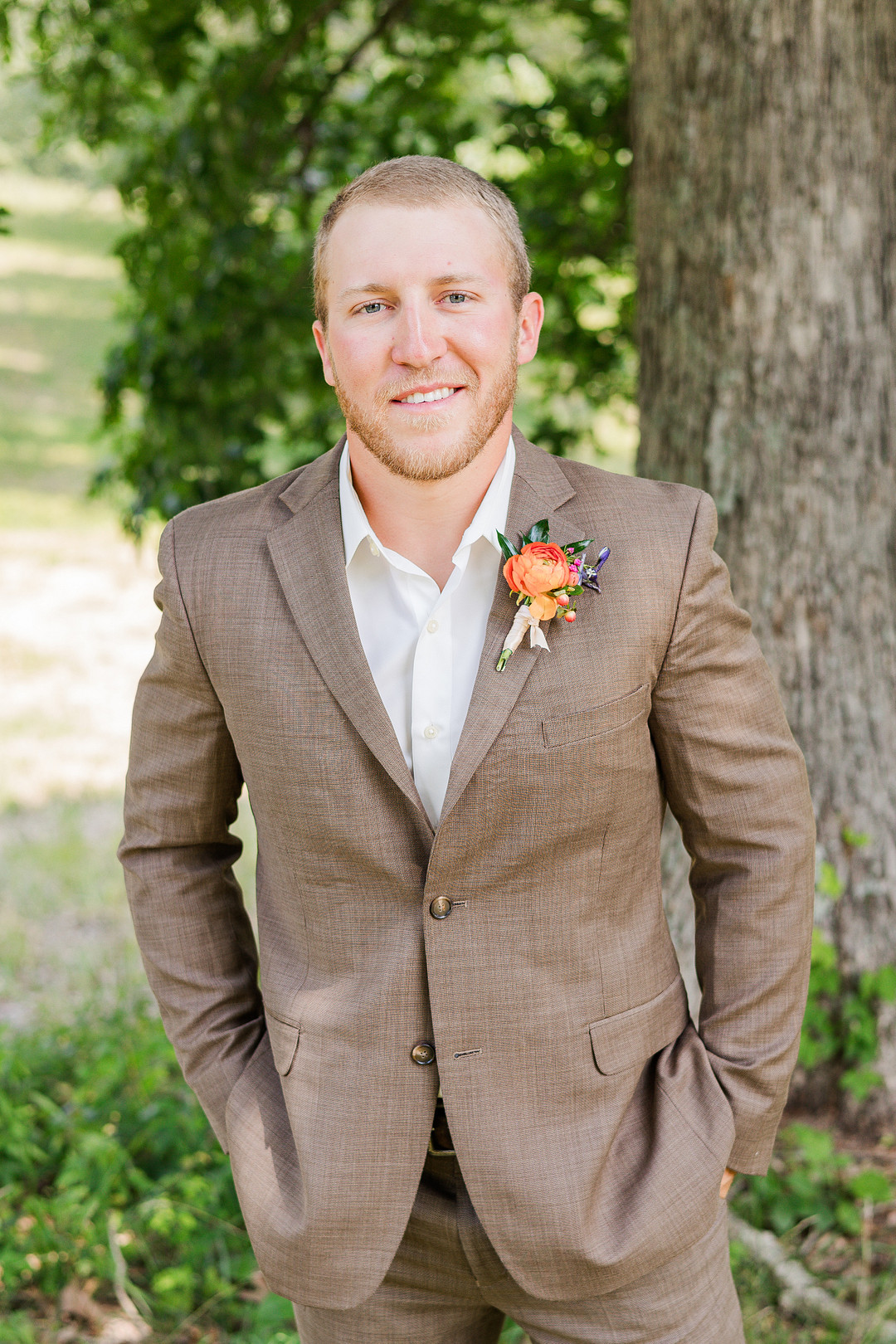 Torie and Samuel's Colorful Southern June Wedding - Brides & Weddings ...
