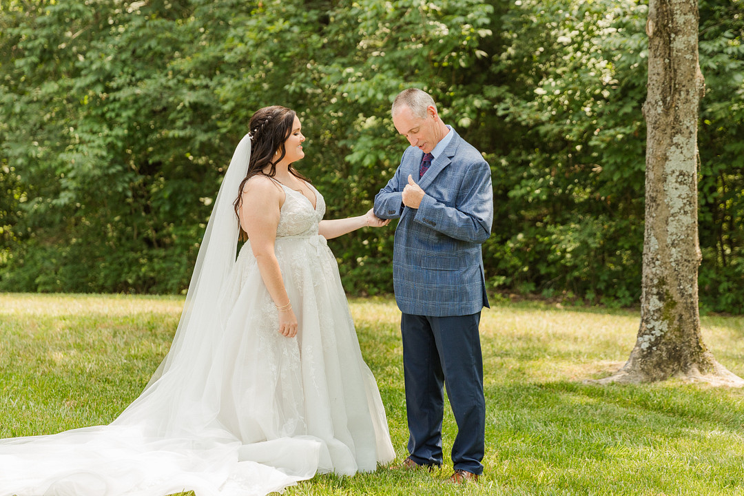 Torie and Samuel's Colorful Southern June Wedding - Brides & Weddings ...