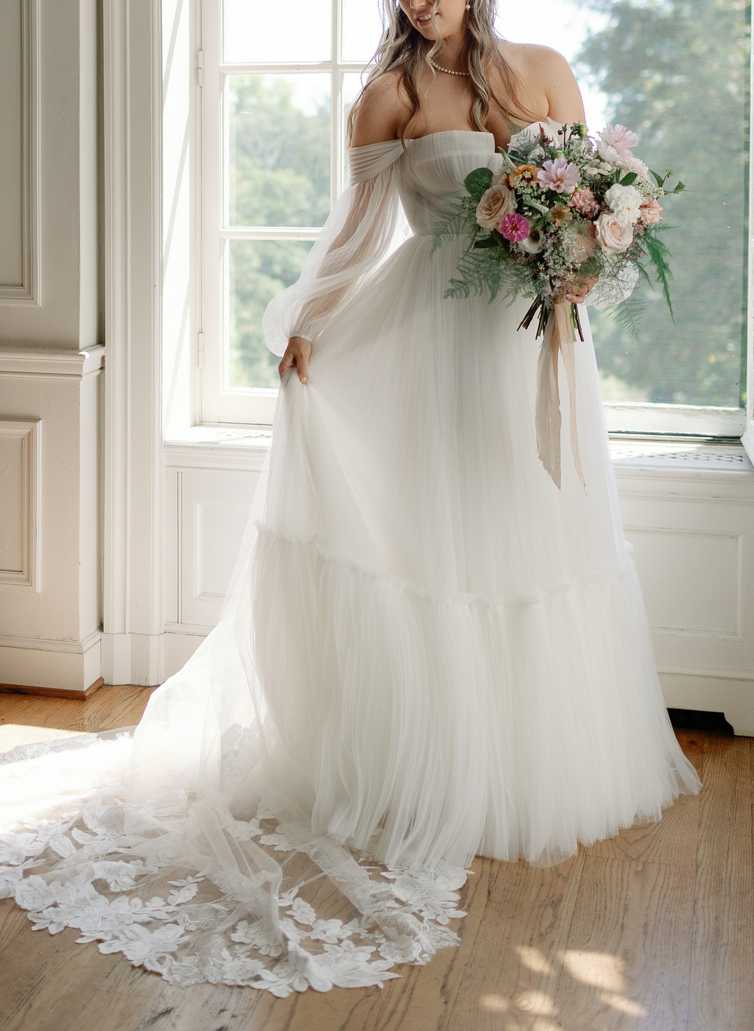 Alison and Nash's 'Lover' Inspired Wedding at Historic Estate - Brides ...
