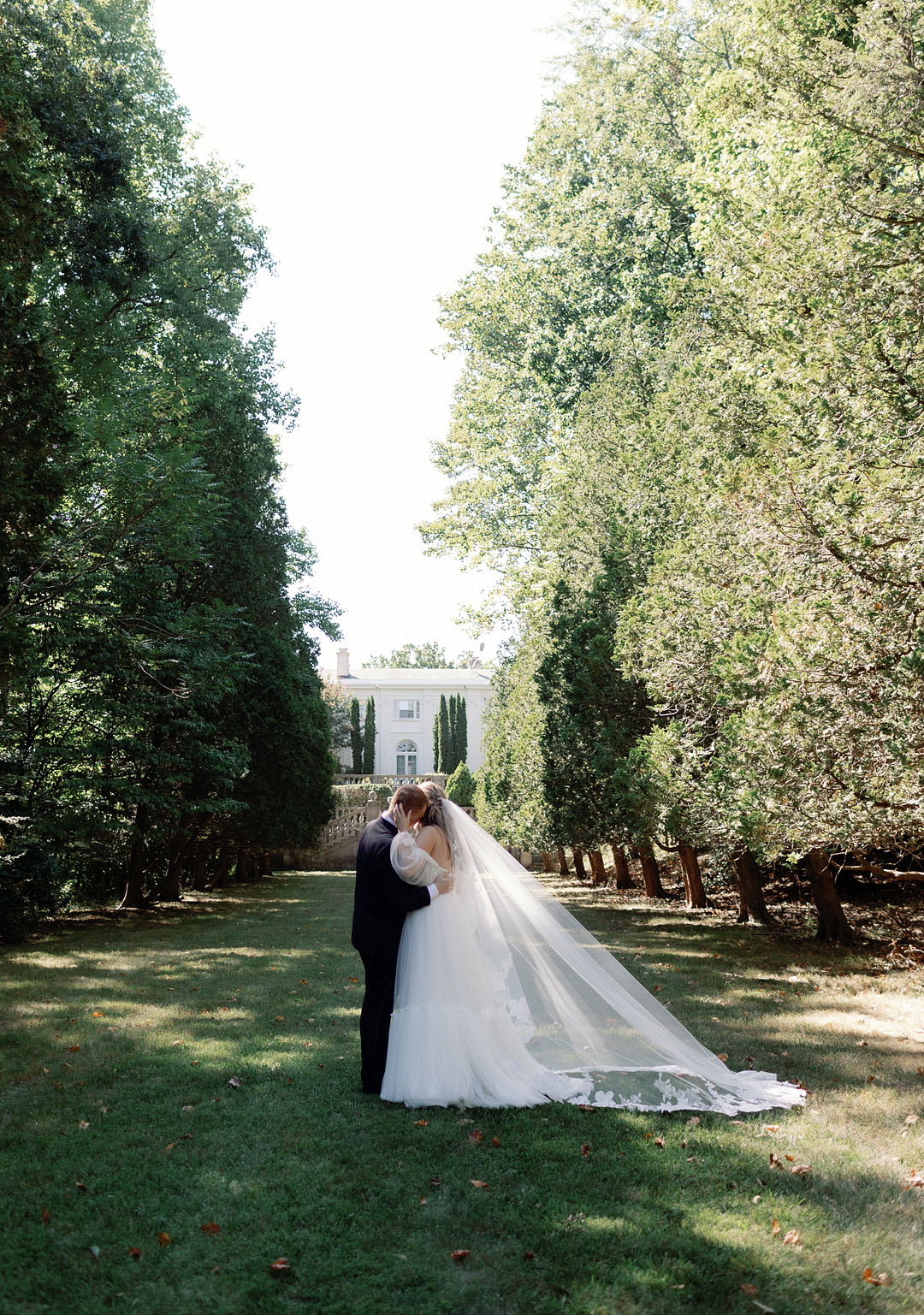 Alison and Nash's 'Lover' Inspired Wedding at Historic Estate - Brides ...