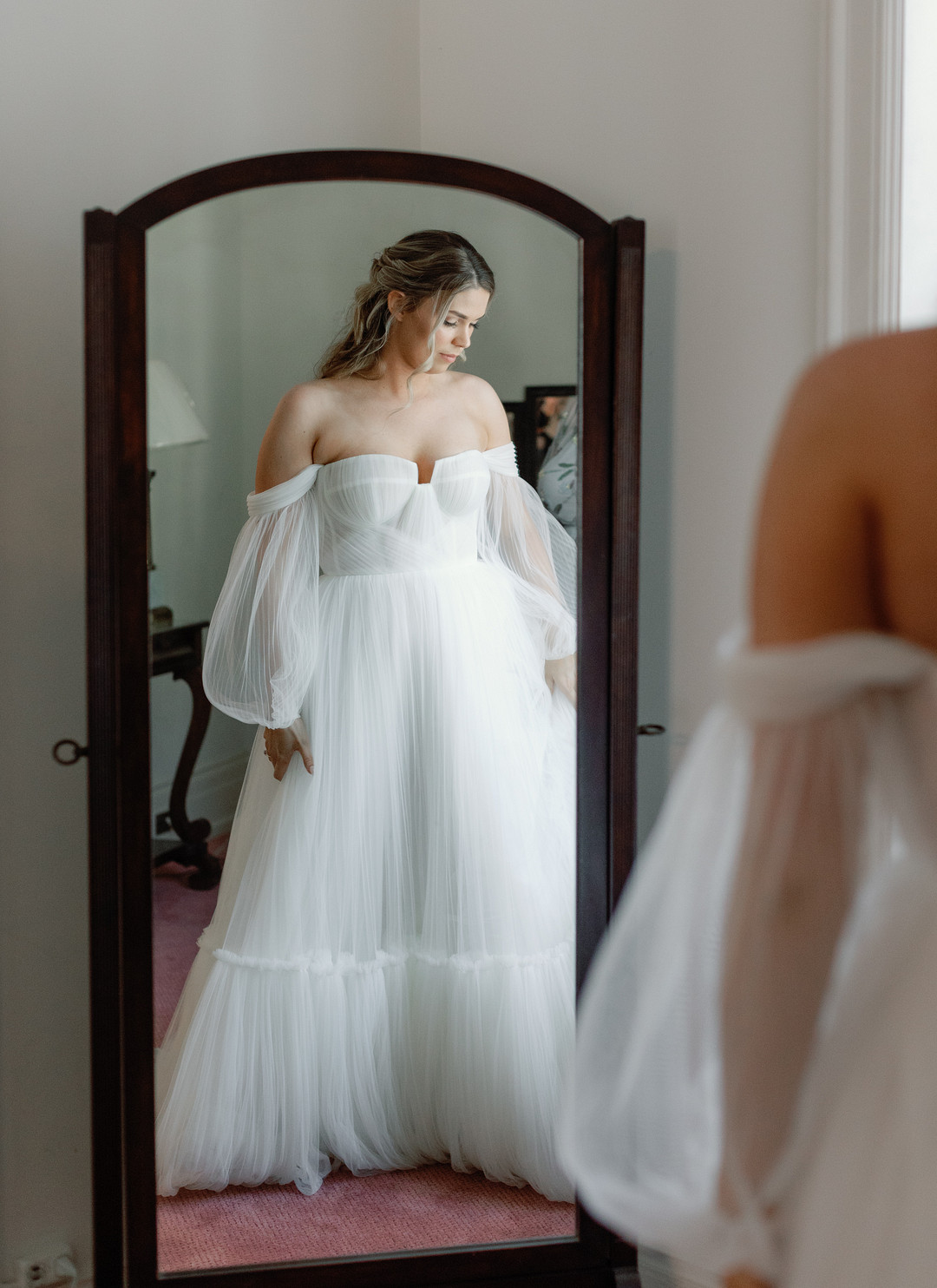 Alison and Nash's 'Lover' Inspired Wedding at Historic Estate - Brides ...