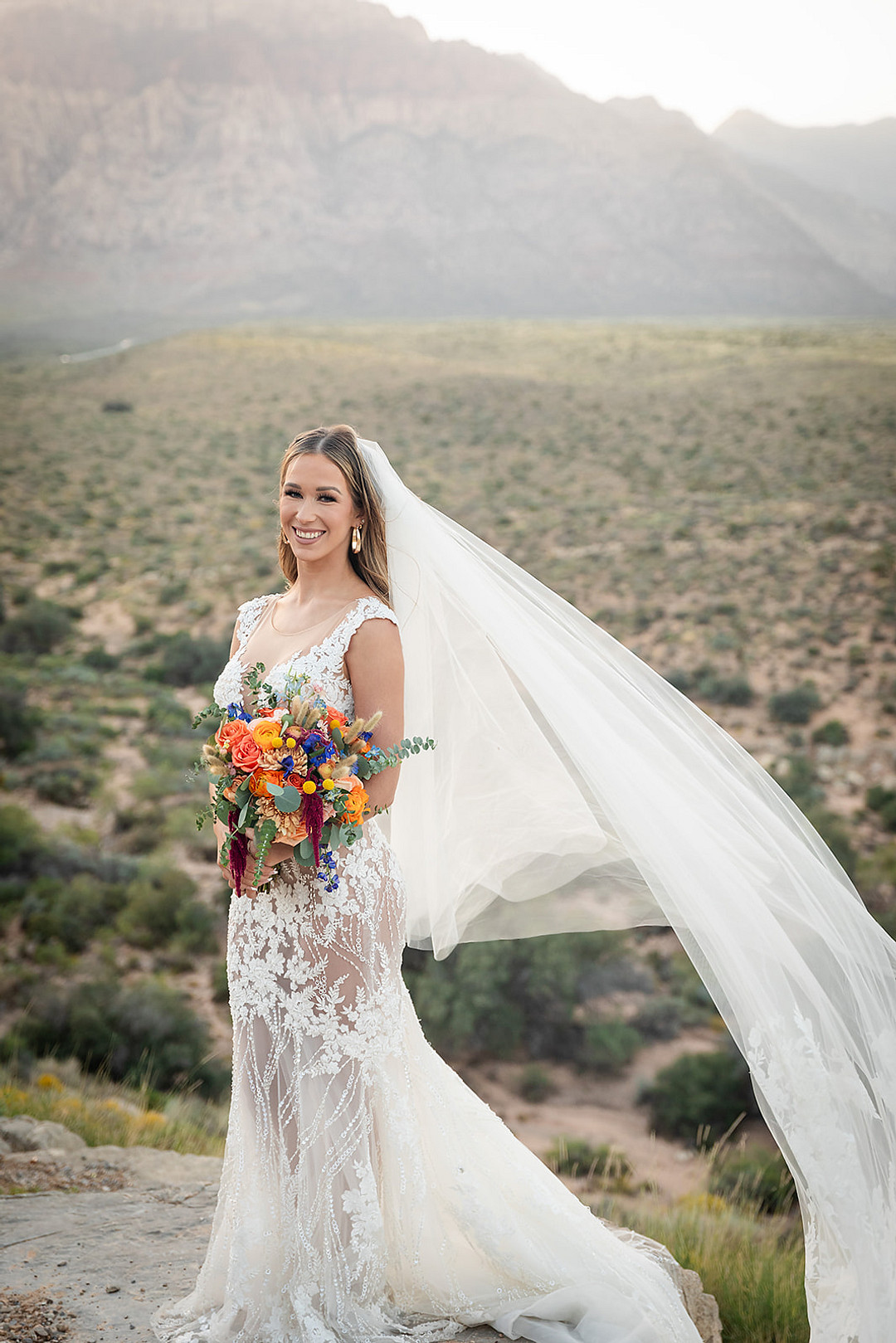Jessica and Joseph's Classic Las Vegas Elopement at Red Rock Canyon ...