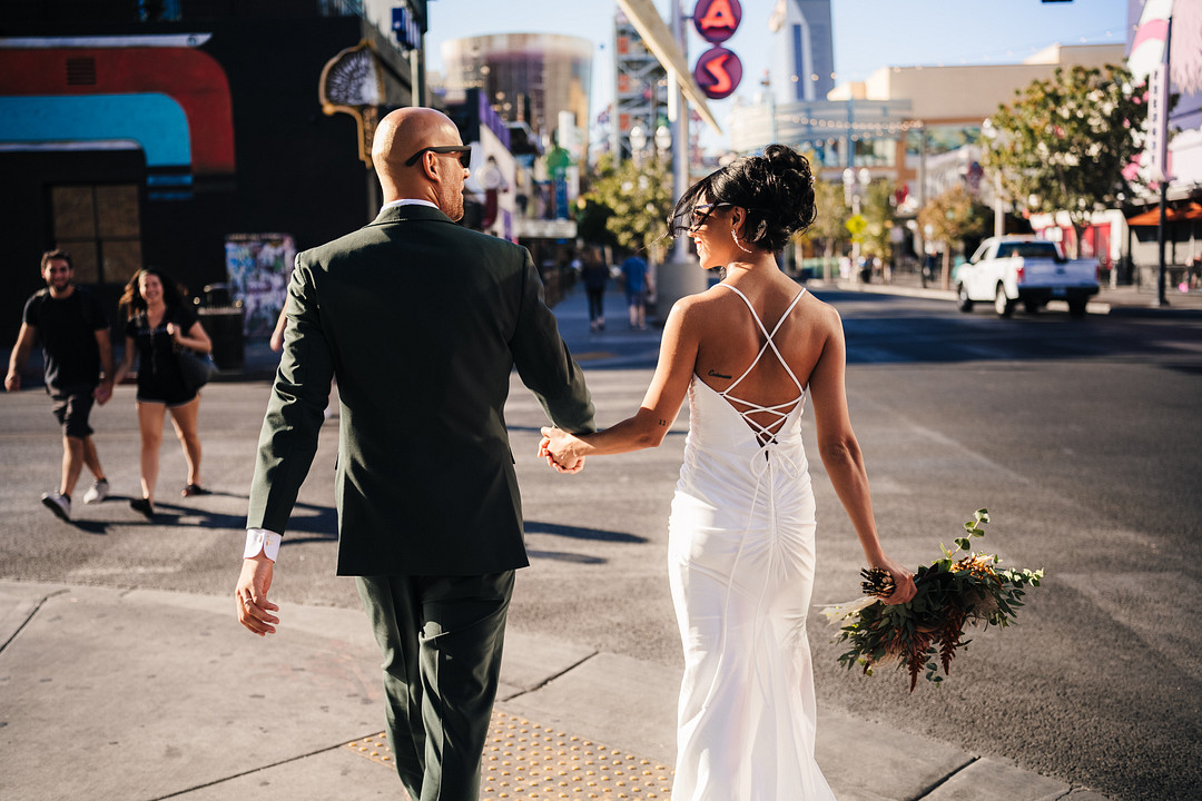 Alexis and Andrew's Elopement at Red Rock Canyon in Downtown Las Vegas ...