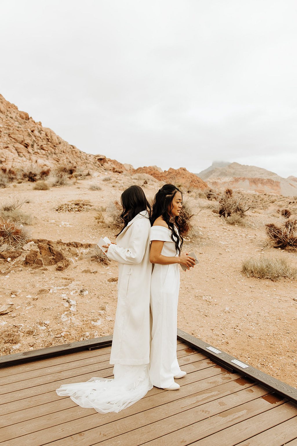 Boho Desert Elopement with Dogs at Red Rock Canyon - Brides & Weddings ...