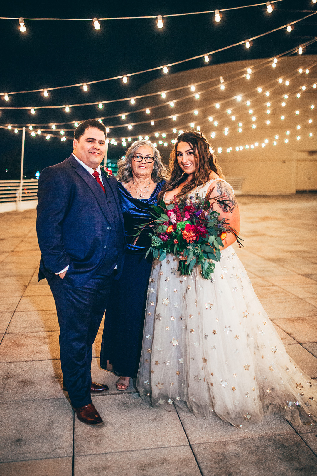 Michelle and Andrew's Dinosaur Wedding at the Orlando Science Center ...