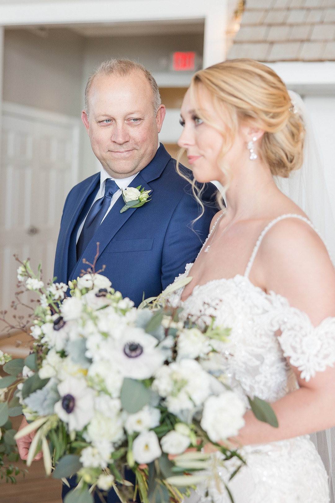 Bethany and Tyler's Waterfront Wedding at Chesapeake Bay Beach Club ...