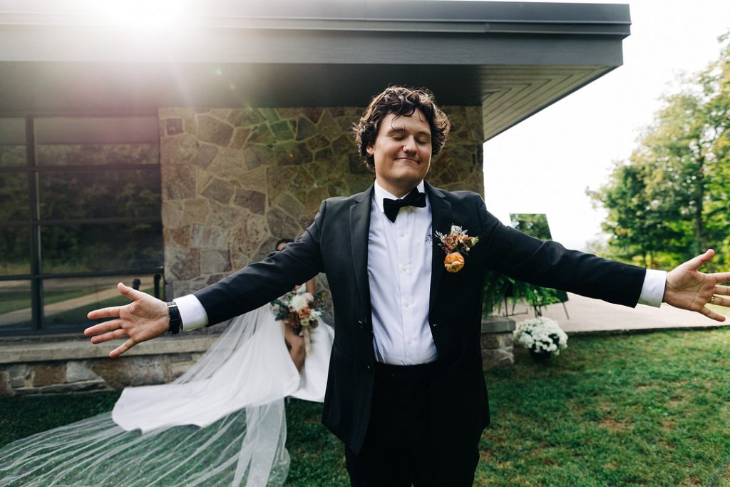 Lyndsey and Christopher's Elegant Backyard Wedding - Brides & Weddings ...
