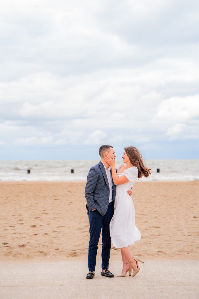 Hannah and Stephen's Windy Engagement at North Avenue Pier - Brides ...