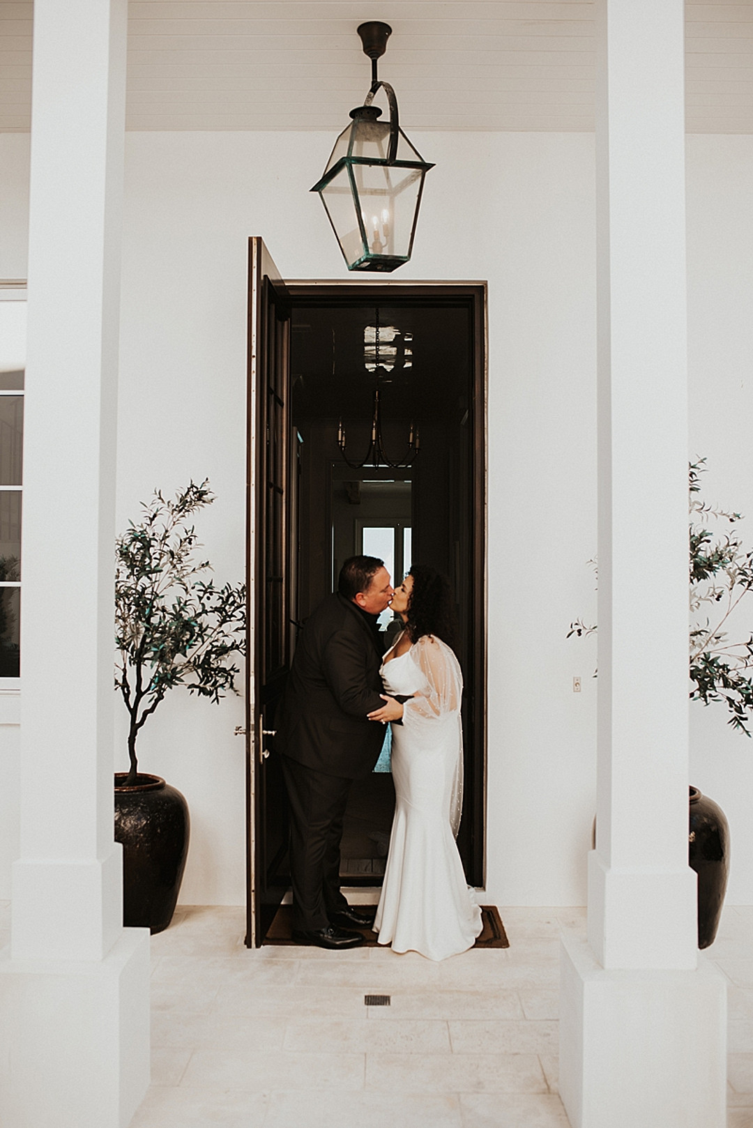 Amy and Larry’s Heartwarming and Intimate Elopement at Rosemary Beach ...