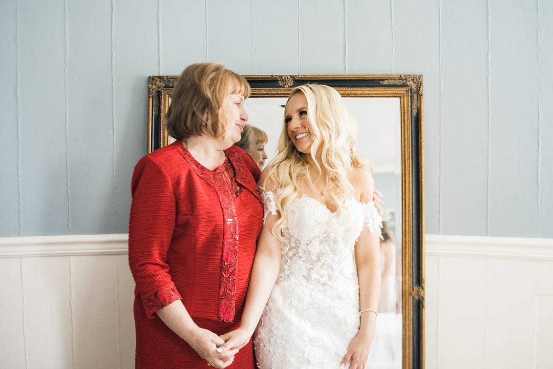 Anna and Ulysses's Beautiful Summer Wedding in the Hamptons - Brides ...