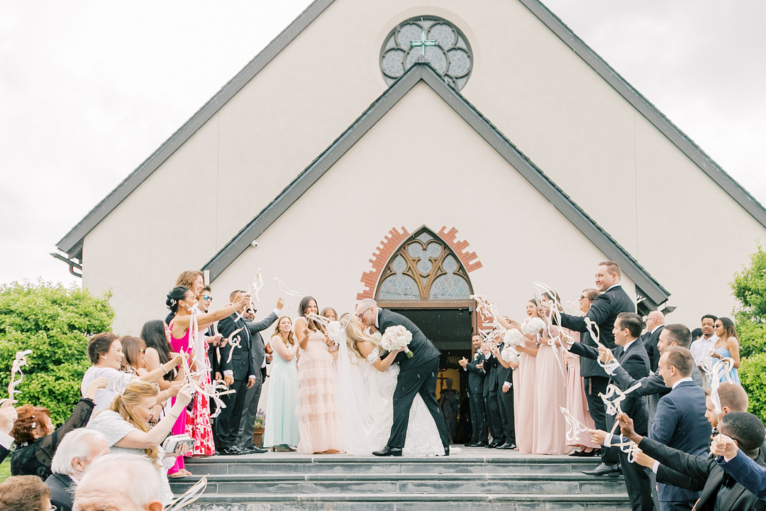 Anna and Ulysses's Beautiful Summer Wedding in the Hamptons - Brides ...