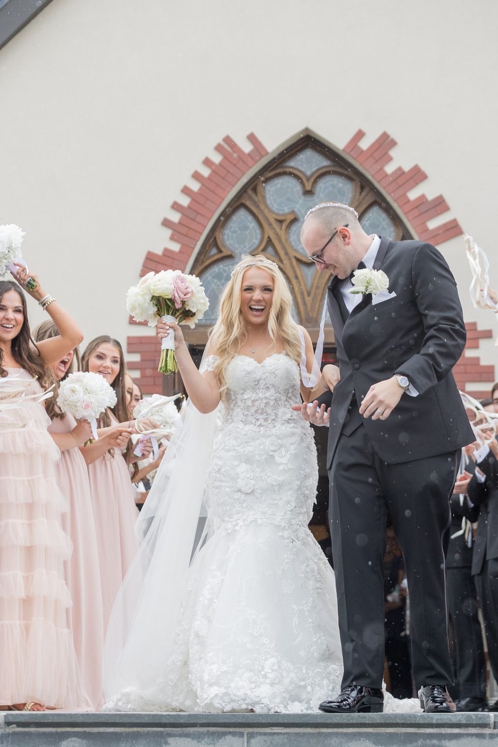 Anna and Ulysses's Beautiful Summer Wedding in the Hamptons - Brides ...