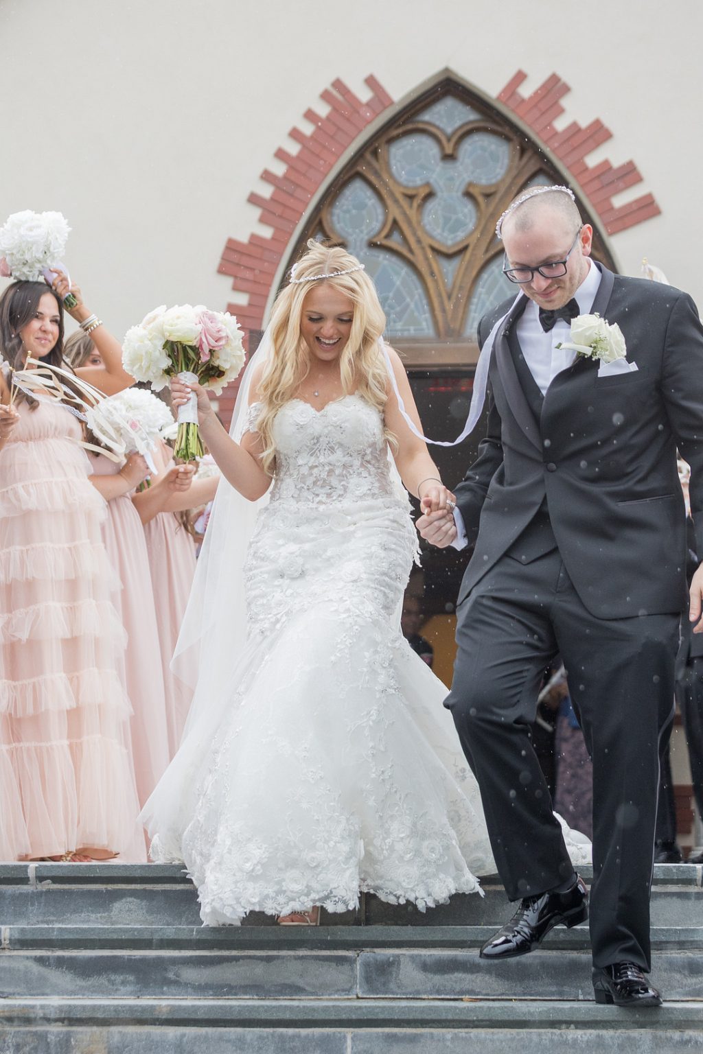 Anna and Ulysses's Beautiful Summer Wedding in the Hamptons - Brides ...