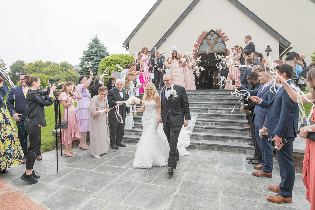 Anna and Ulysses's Beautiful Summer Wedding in the Hamptons - Brides ...