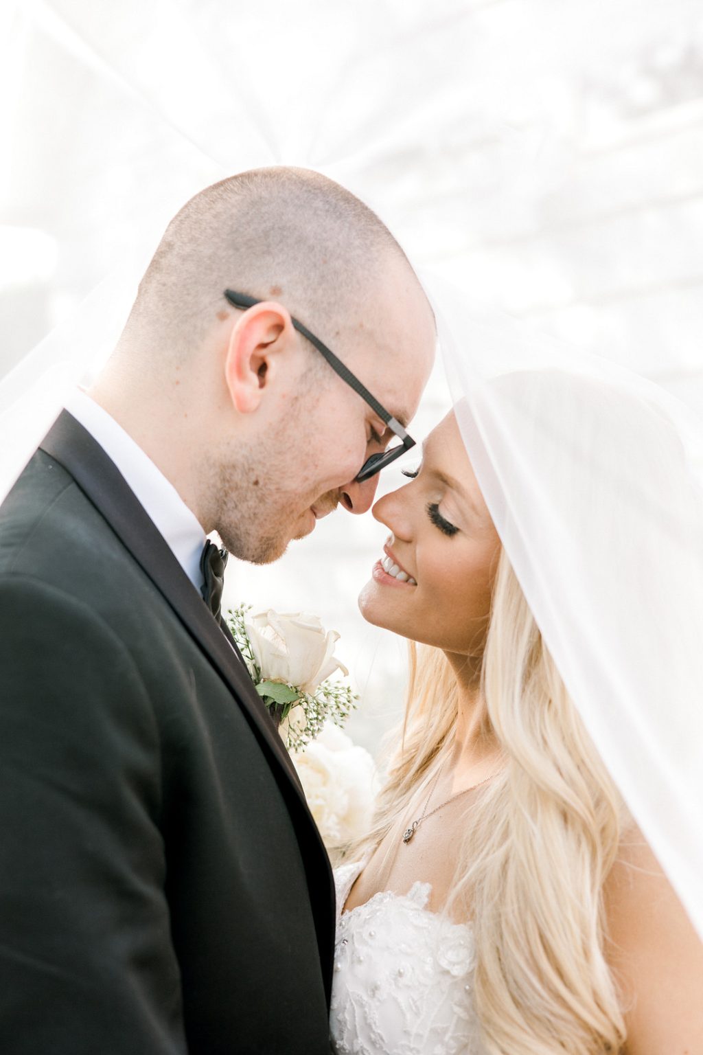 Anna and Ulysses's Beautiful Summer Wedding in the Hamptons - Brides ...