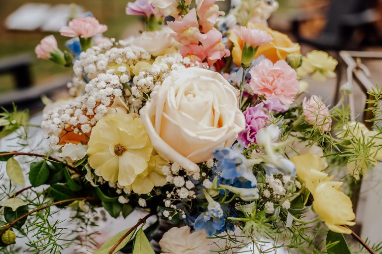 Alyson and Dylan's Beautiful Outdoor Wedding at Cedar Bay Farm - Brides ...