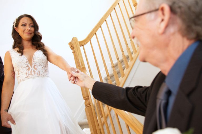 Rebecca and Greg’s Rustically Elegant Wedding at Source Farmhouse ...