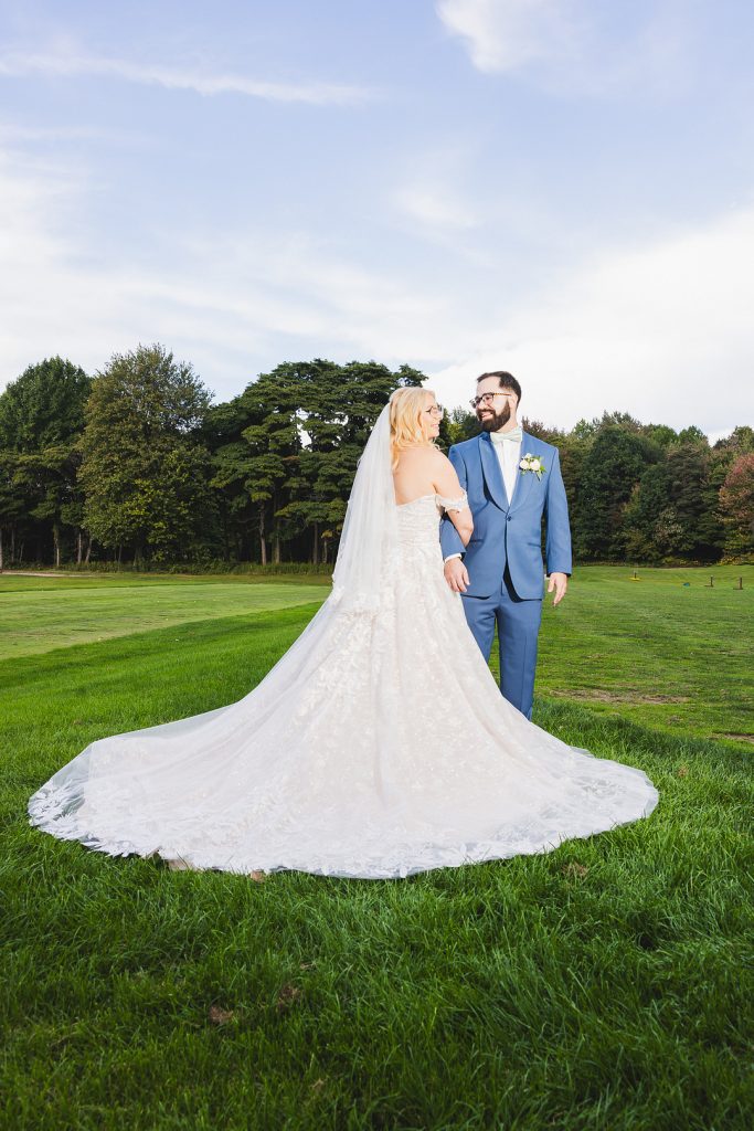 Hannah and Elijah's Beautiful Country Club Wedding at The Ravines Golf ...
