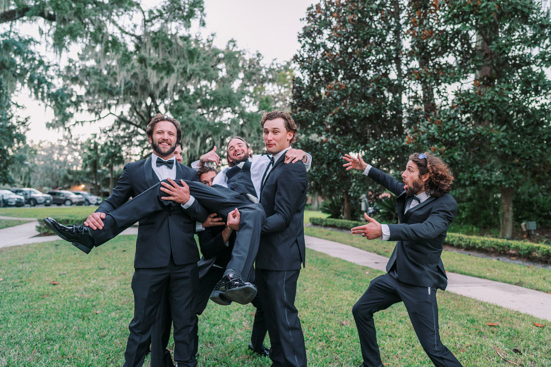 Leyden and Jacob's Romantic Riverside Wedding at The Club Continental ...