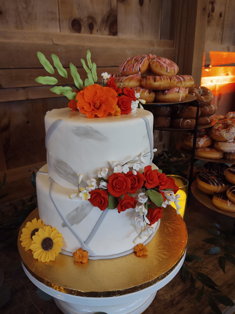 Fashionably Sweet: Cakes by Happy Eatery Talks 2025-26 Wedding Cake ...