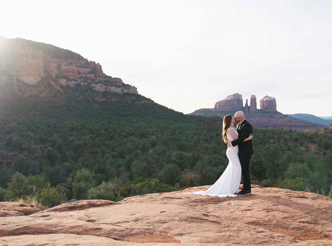 Allison and Brent’s Intimate Red Rock Majesty Elopement at Bell Rock ...