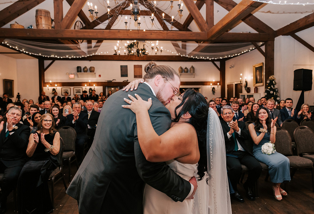 Jocelyne and Evan’s Cozy and Romantic Winter Wedding at the Charming ...