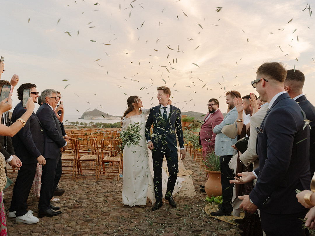 Maria and Ruben’s Breathtaking Mediterranean Wedding at La Fabrica de ...