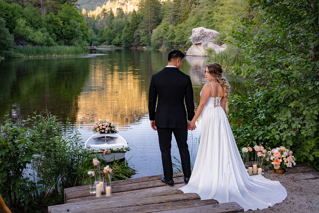Dreamy and Romantic Rowboat Wedding Styled Shoot on the Lake - Brides ...
